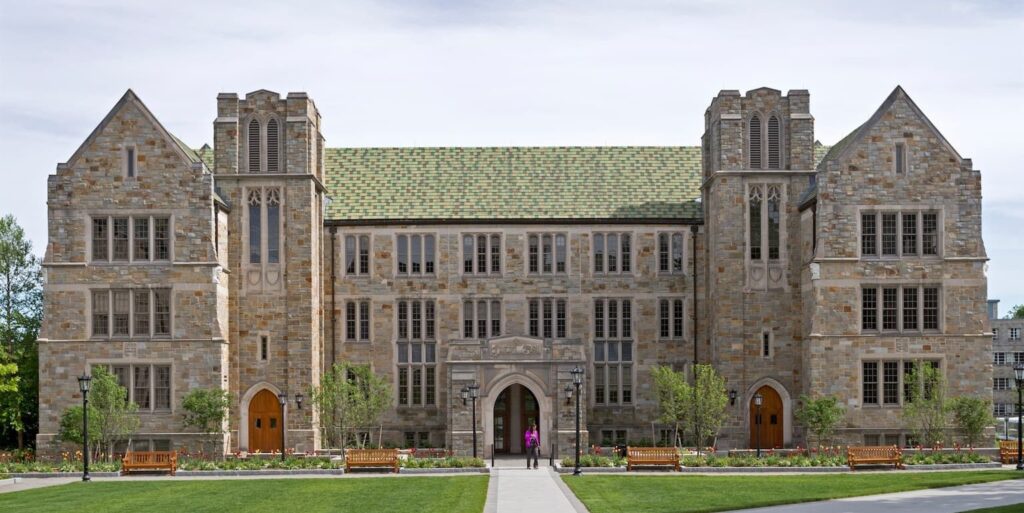 Boston College Part-Time MBA | MetroMBA