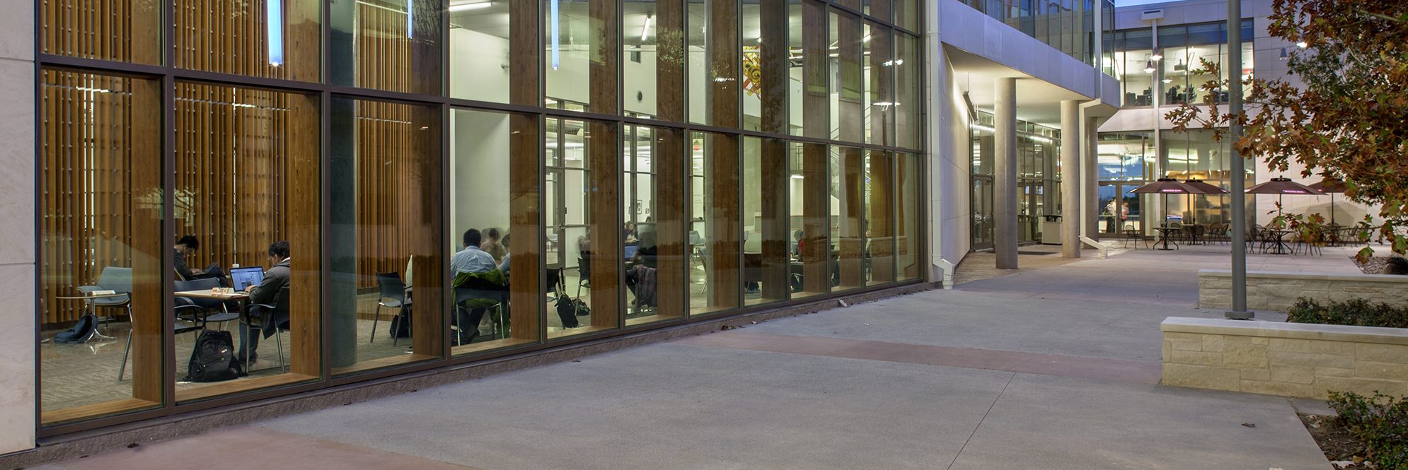 JSOM Grads Fund New Scholarships for Students | MetroMBA